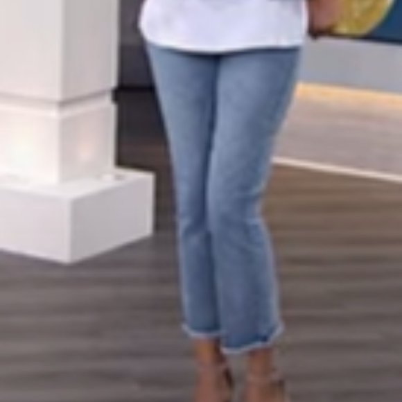 Diane Gilman | Jeans | Dg2 Diane Gilman Stretch Needle Punch Cropped ...